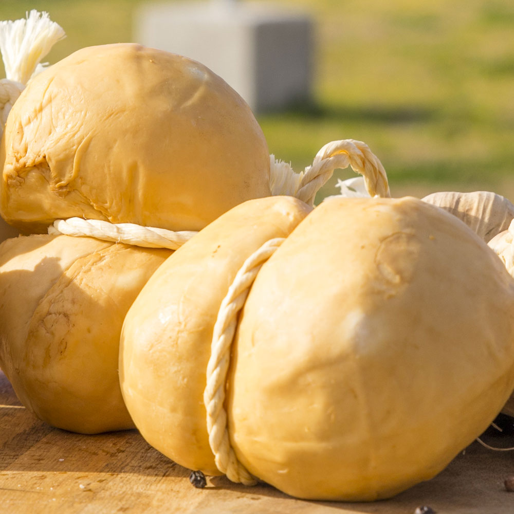 Scamorza di Bufala Affumicata - Marrelli Wines